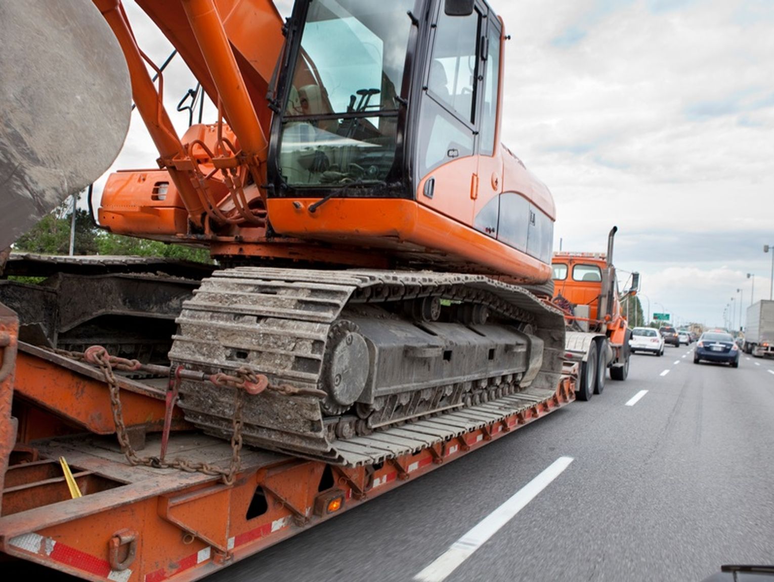 Best Practices for Transporting Construction Equipment