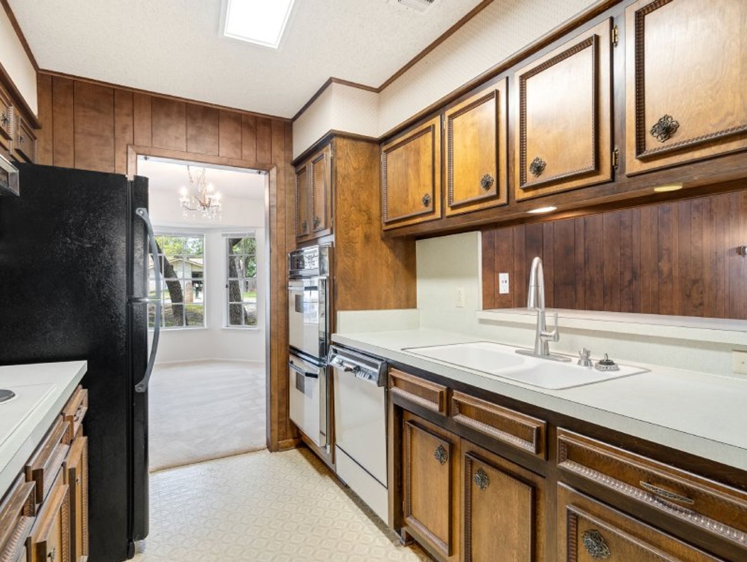 Inexpensive Ideas To Modernize Your Older Home